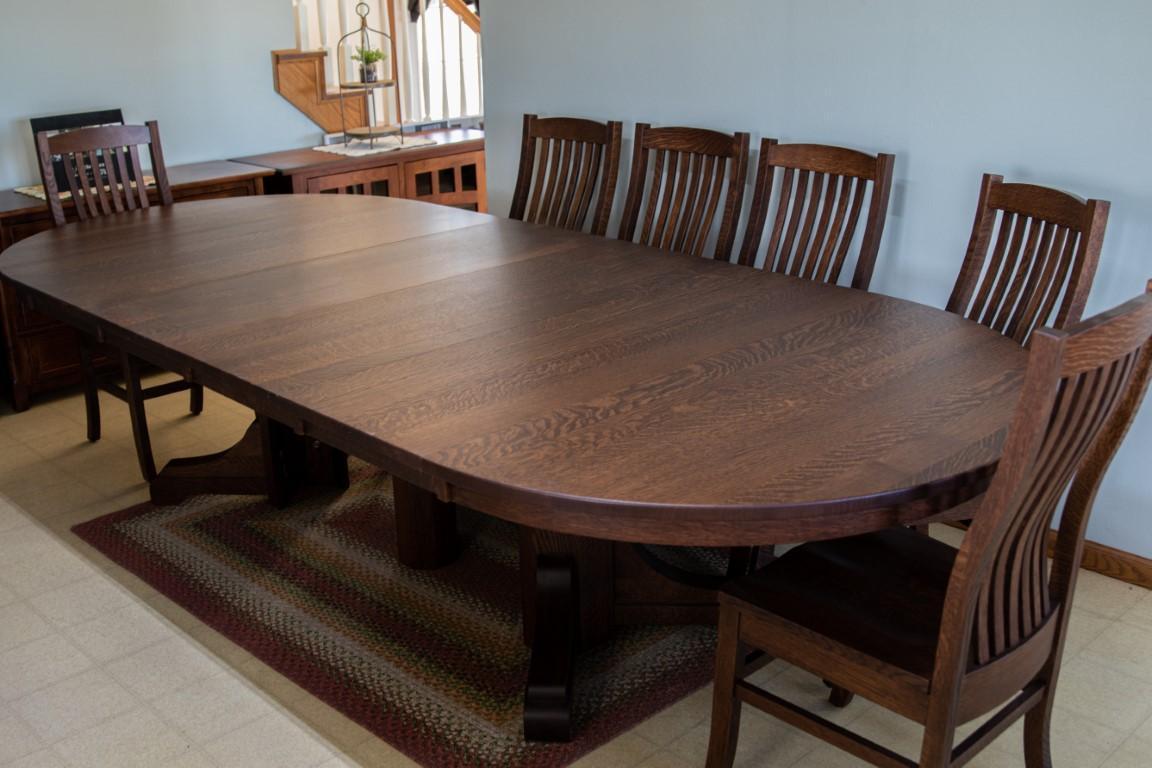 How to Choose the Right Amish Dining Room Table